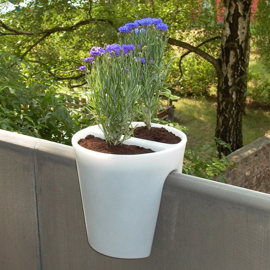 Le pot de fleurs Steckling, l'accessoire moderne pour le balcon ...